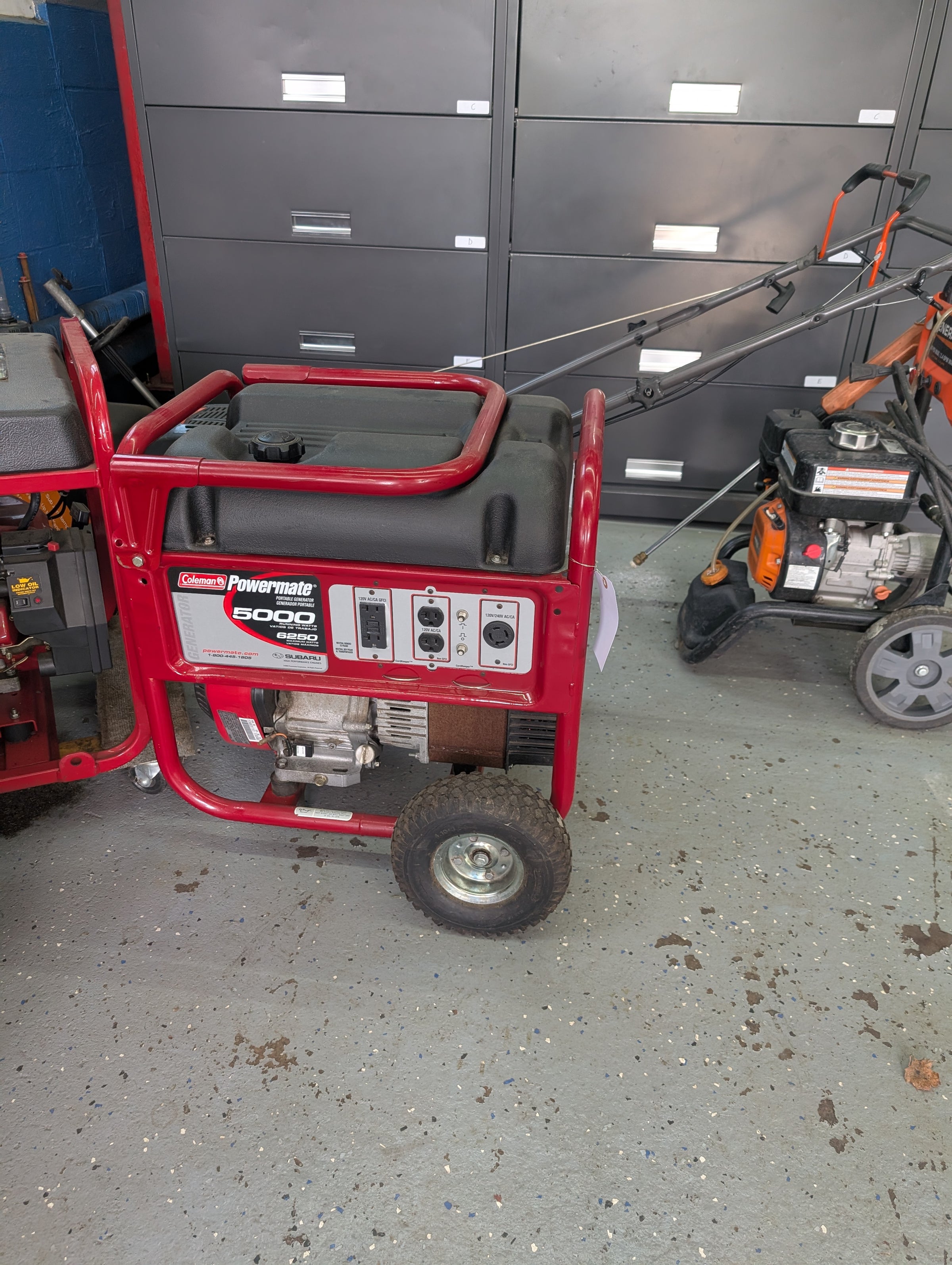 Coleman Powermate 5000W Portable Generator | The Small Engine ...